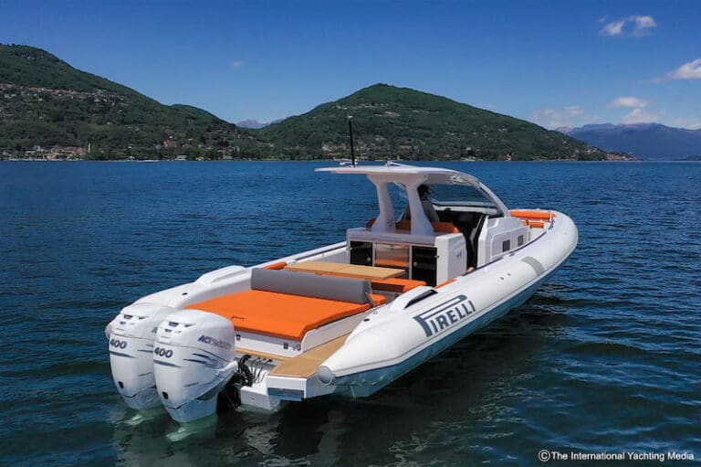 Pirelli 42: the devil and the holy water. Unforgettable test | Yachting ...