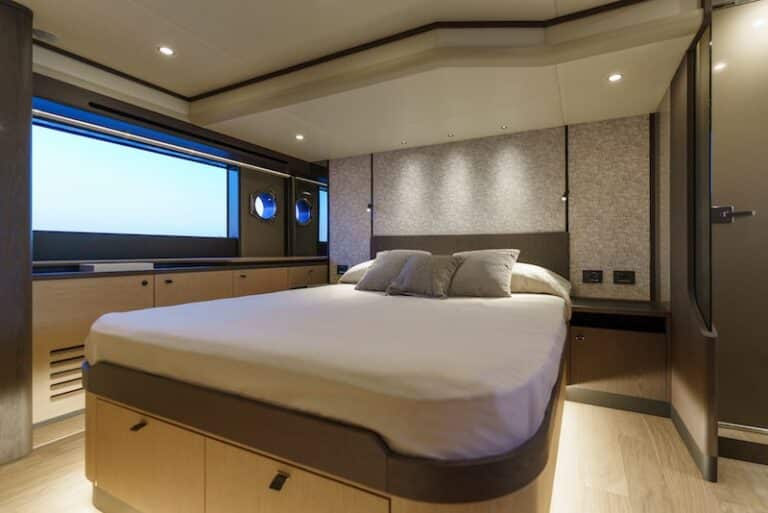 Absolute 56 Fly, the sea trial of a queen | Yachting News