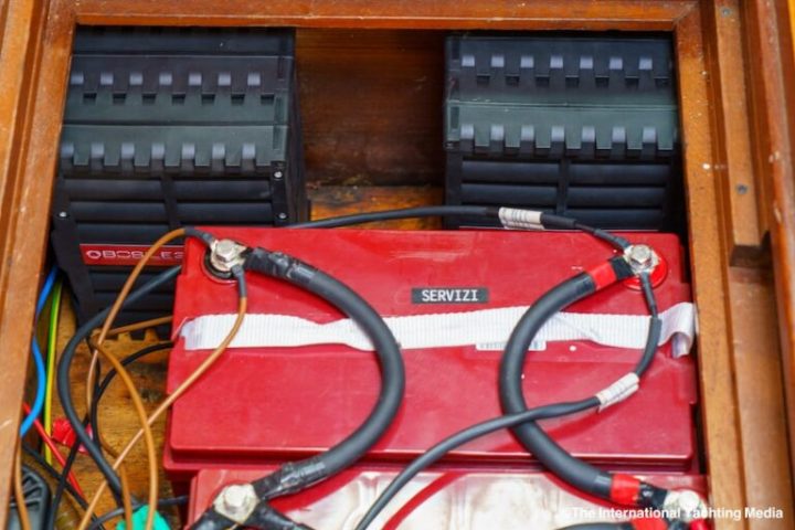 BOS LE300, the marine lithium batteries that work | Yachting News
