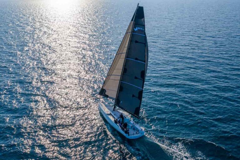 NEO 570C at Genoa with two one-offs| Yachting News