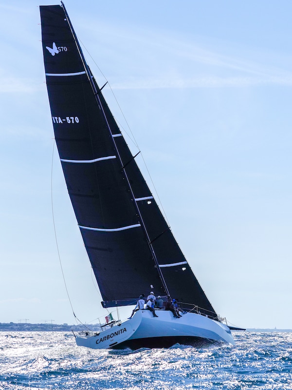 Neo 570c: the super test of Neo Yachts' flagship | Yachting News