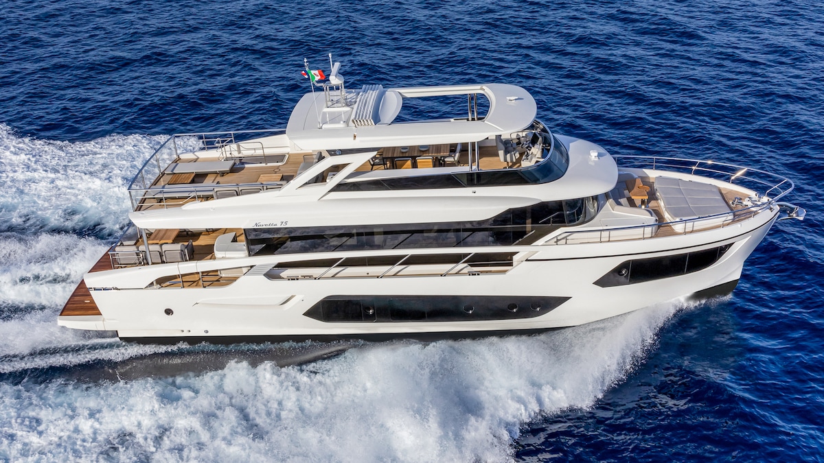 Navetta 75: Absolute Yachts' flagship on test | Yachting News