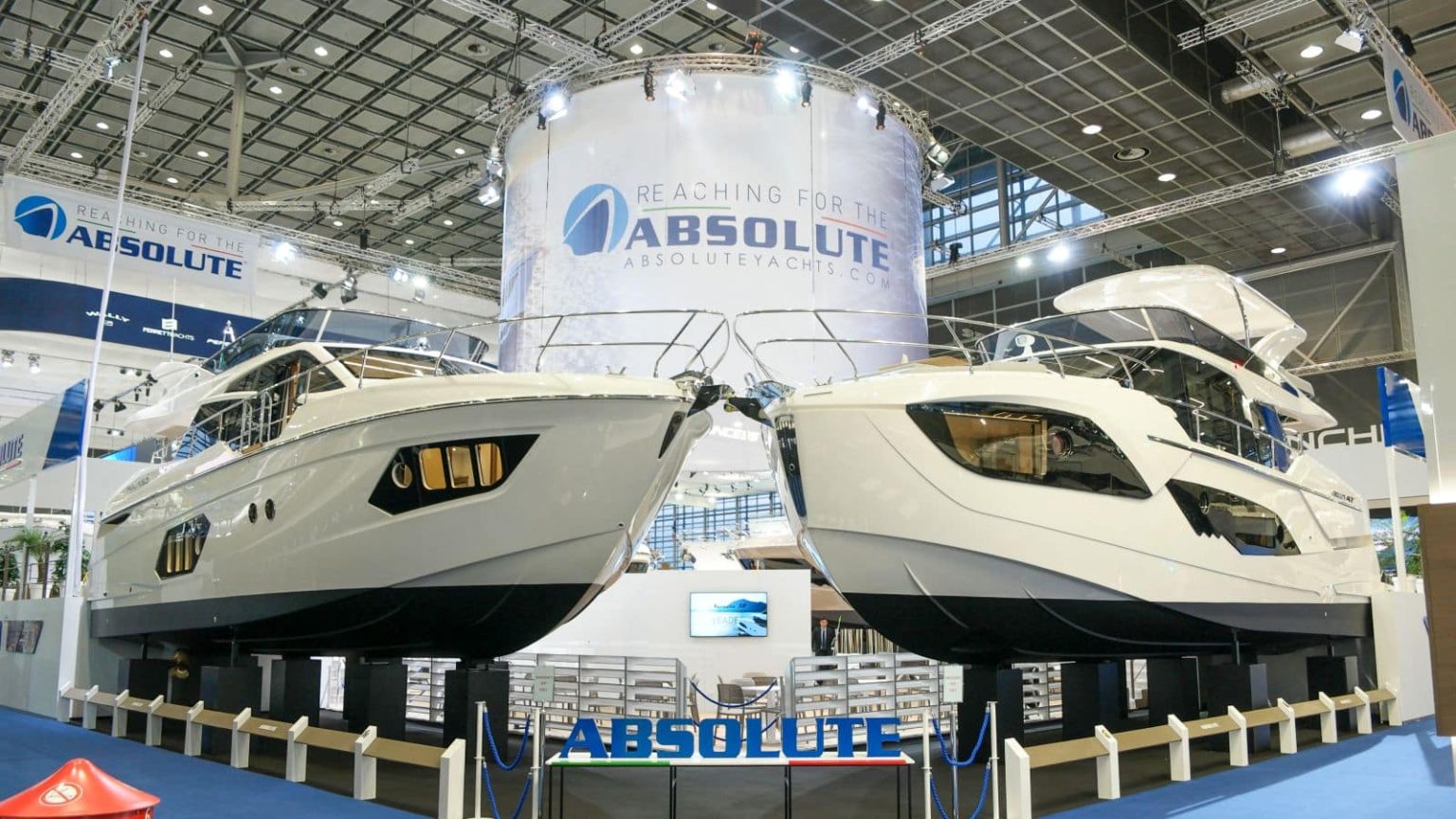 Absolute Yachts auf Boot Düsseldorf mit 4 Yachten | Yachting News