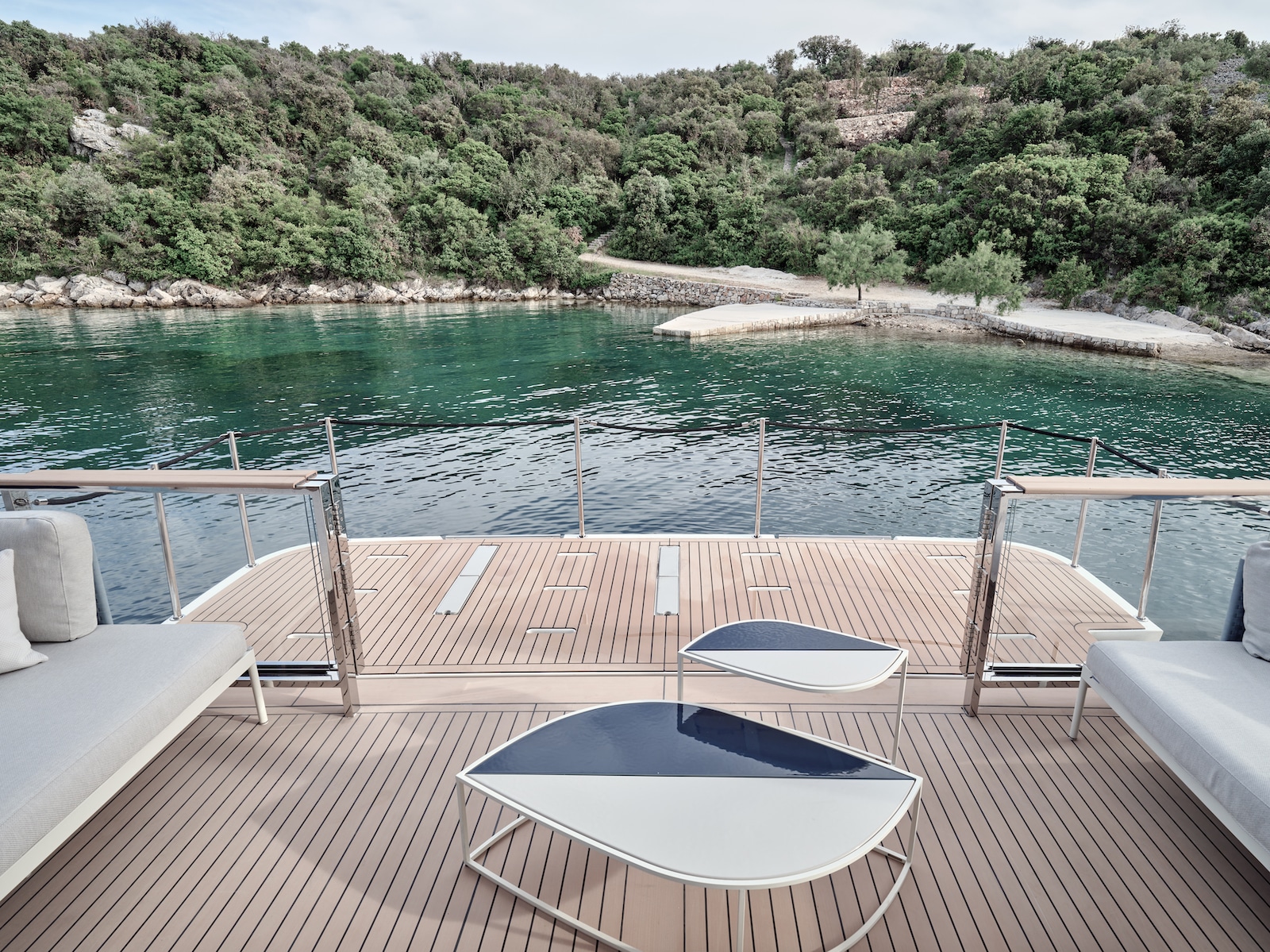 Prestige M8: reinventing the motor catamaran | Yachting News