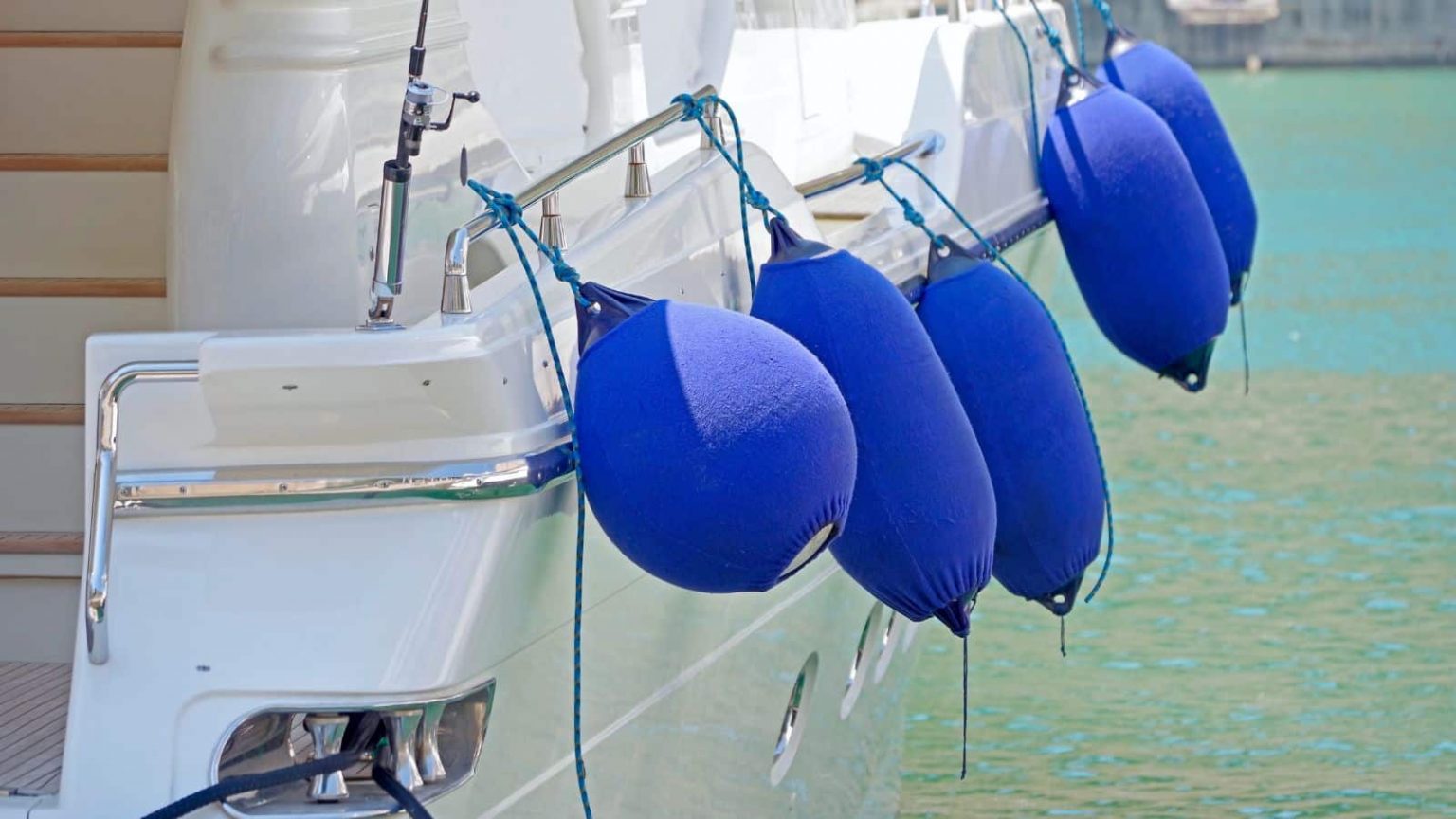 Boat Fenders: how to choose and use them properly | Yachting News