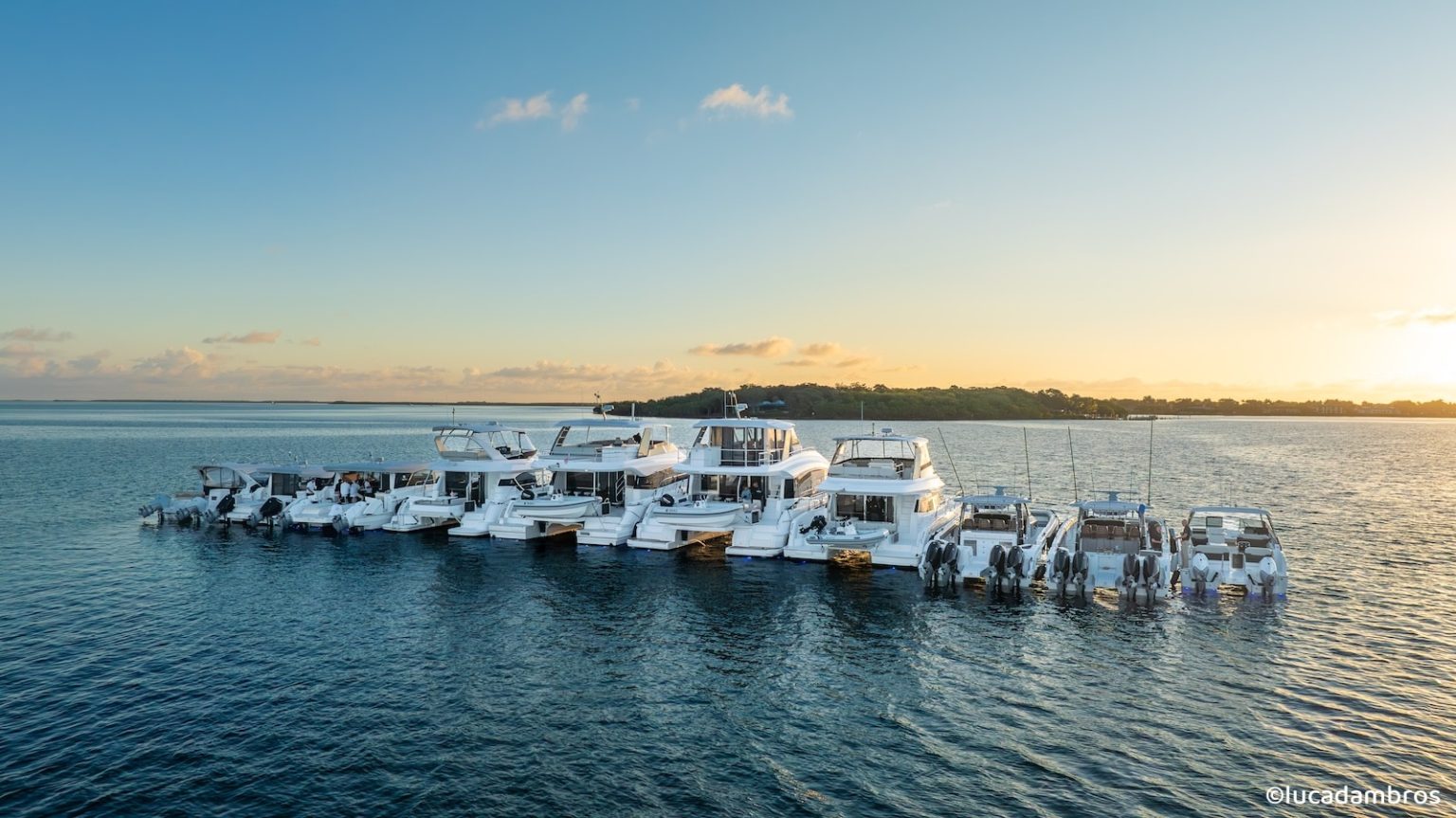 Aquila 42 Coupe : the catamaran that will revolutionize the market ...